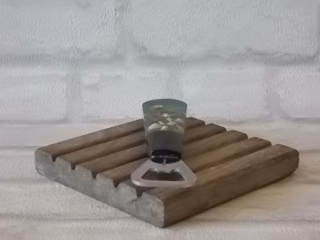 Décapsuleur « Coquillages » en résine de Acero - VINT' UP et REC' UP